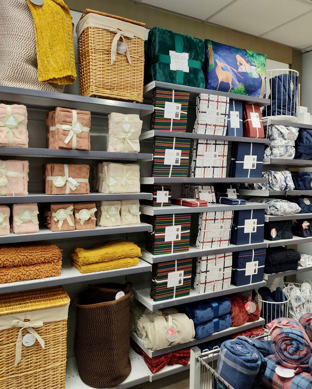 Con il marchio Croff vivi la casa ogni giorno. Scoprilo all’ Upim ...